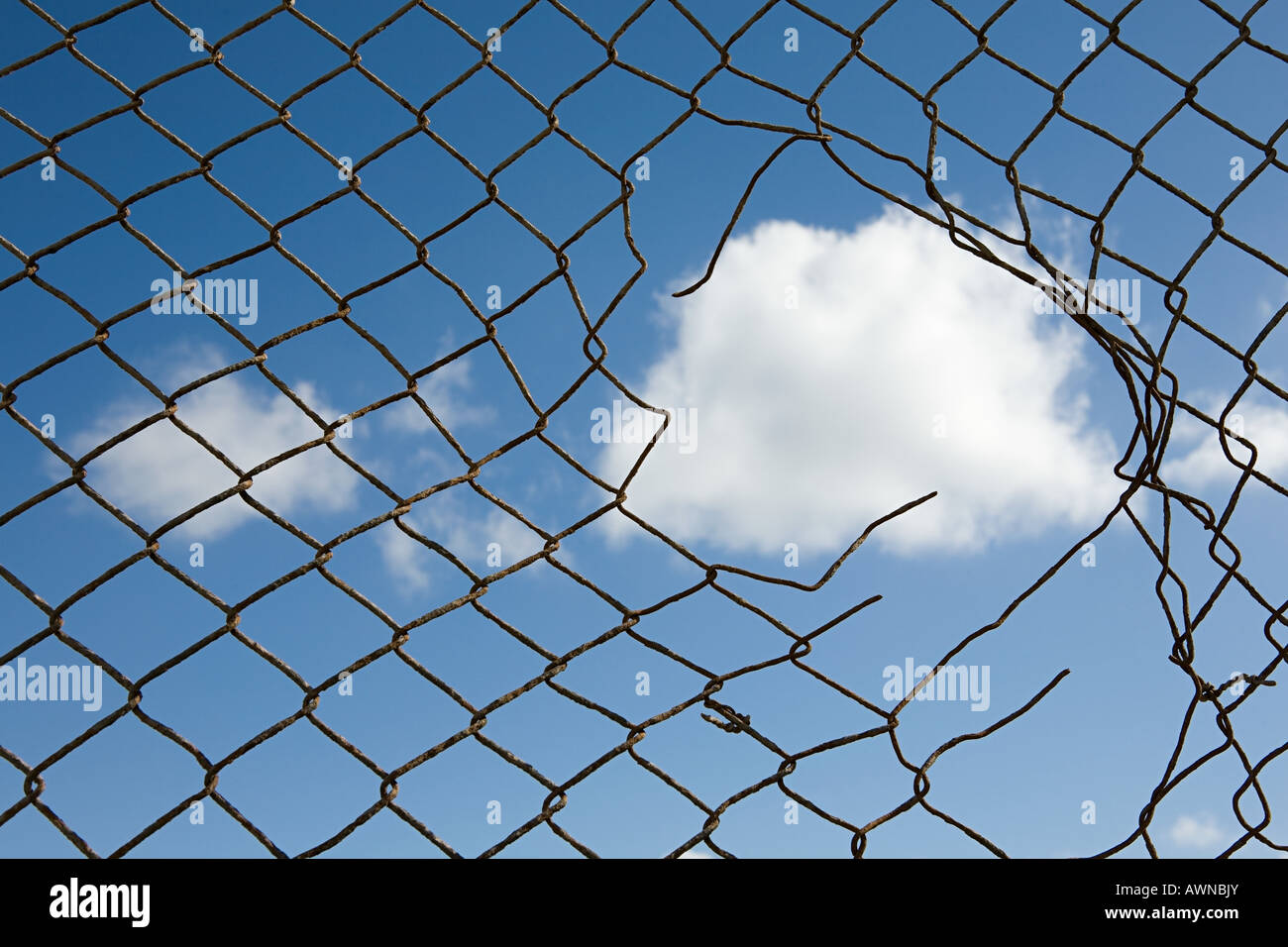 Broken fence hi-res stock photography and images - Alamy
