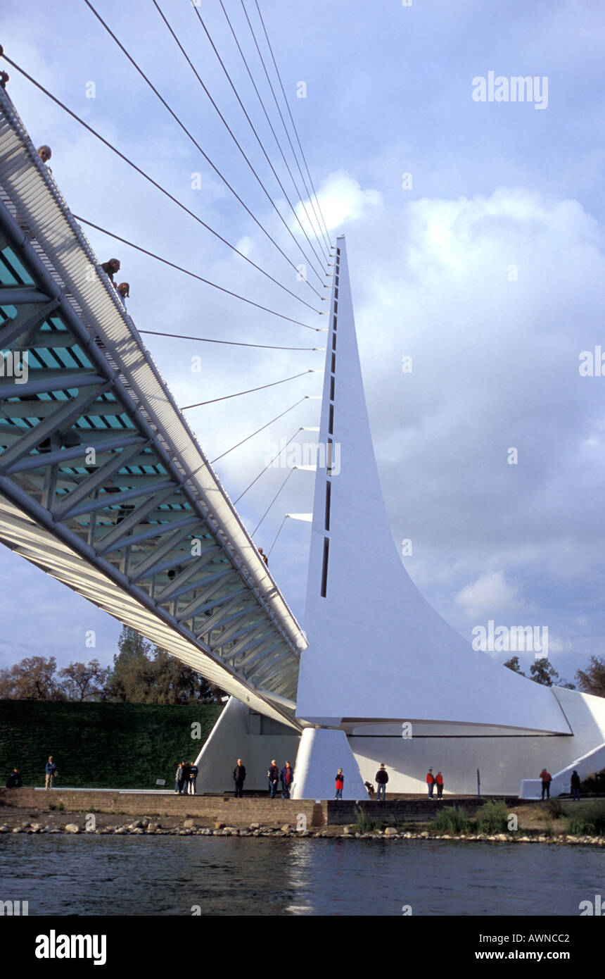 Sundial bridge hi-res stock photography and images - Alamy