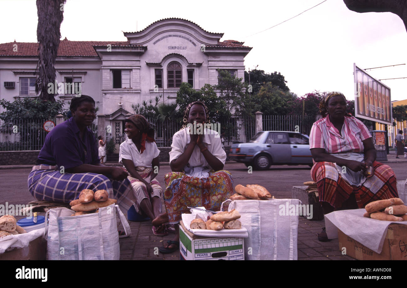 Portuguese colonial building maputo mozambique hi-res stock photography ...