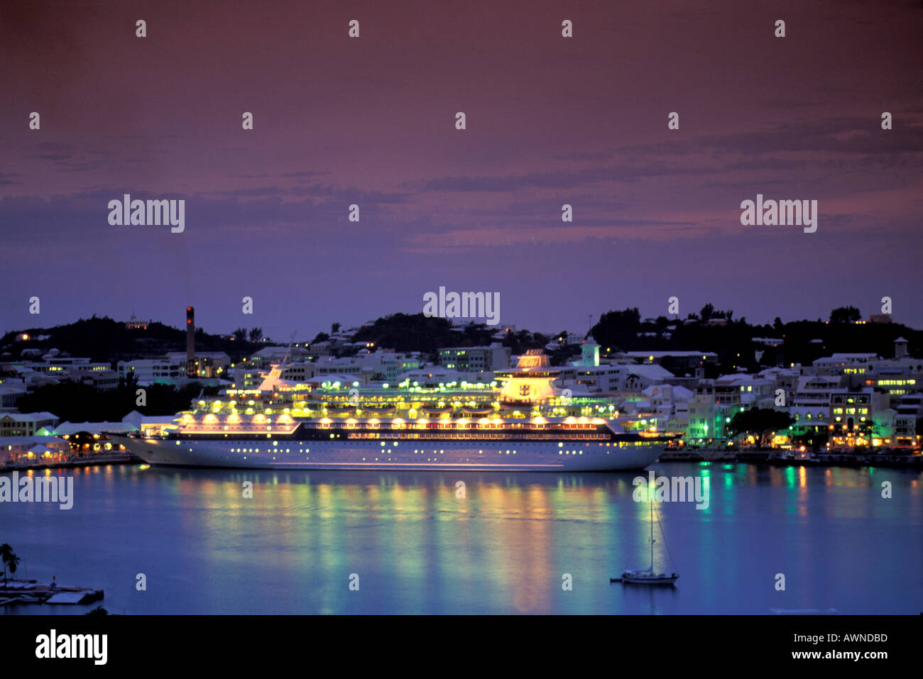 Bermuda Hamilton Sunset High Resolution Stock Photography and Images ...