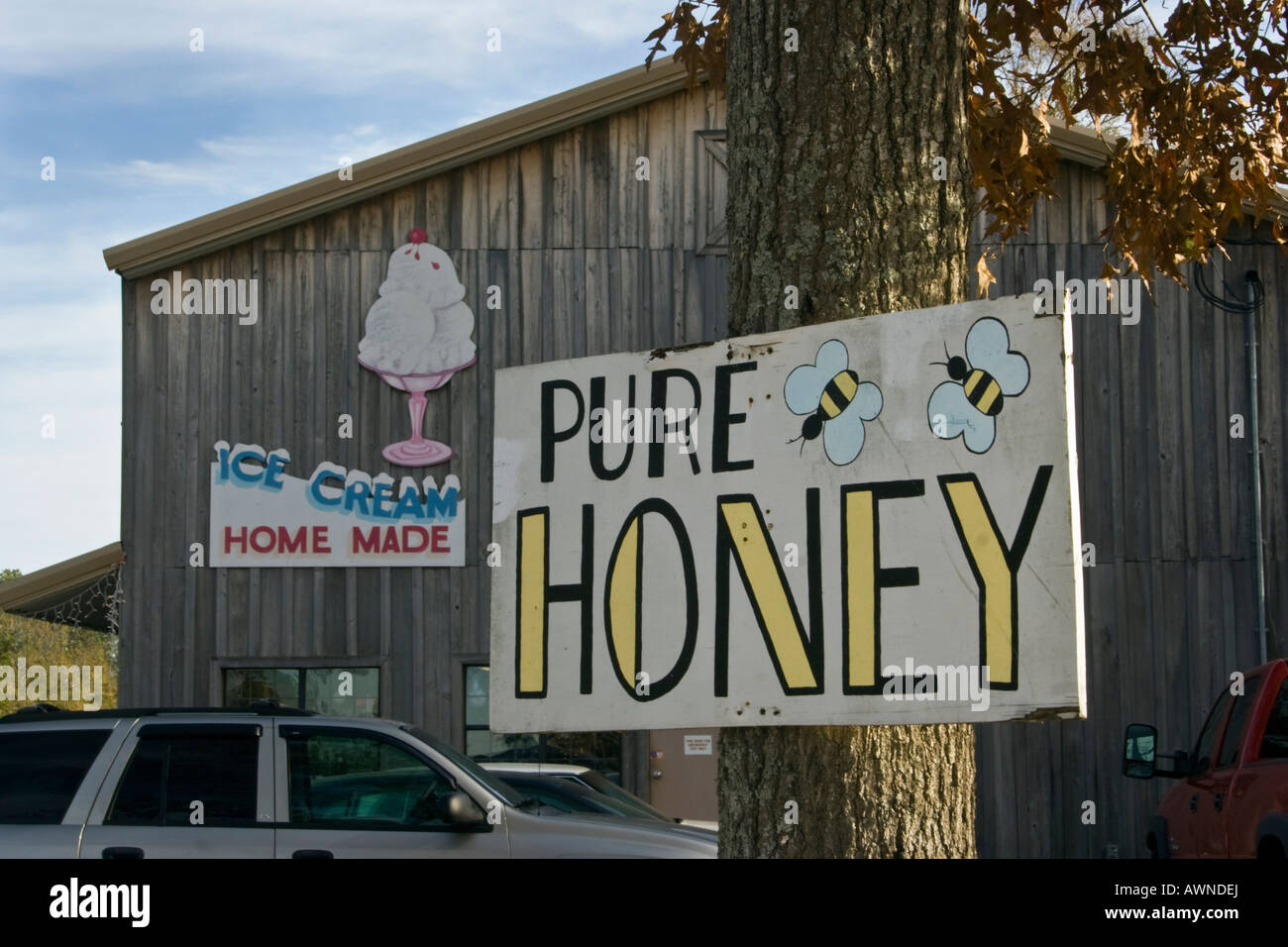 Honey store hi-res stock photography and images - Alamy