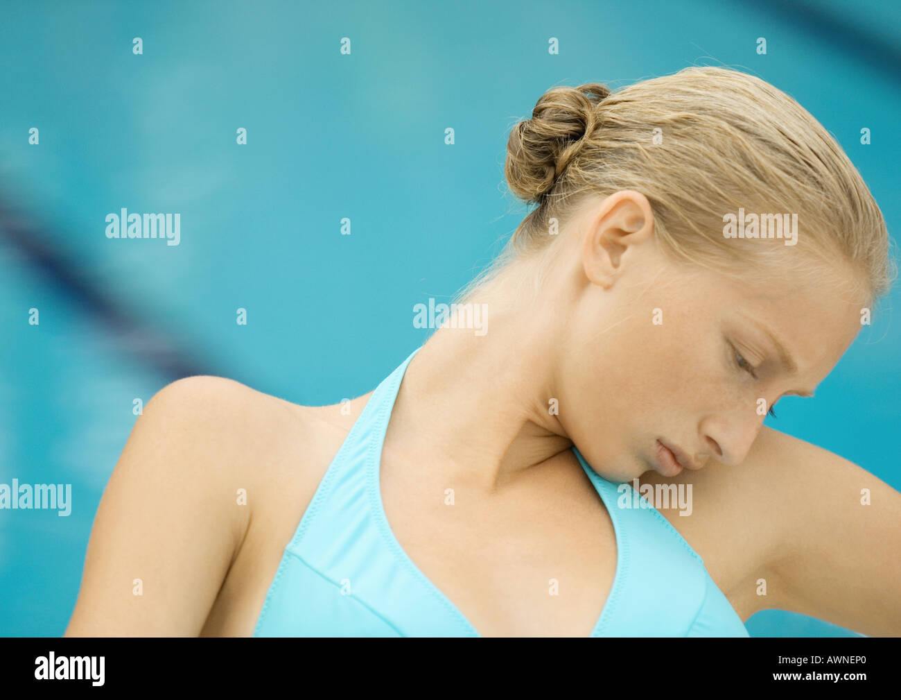 Women 20s in bikinis hi-res stock photography and images - Alamy