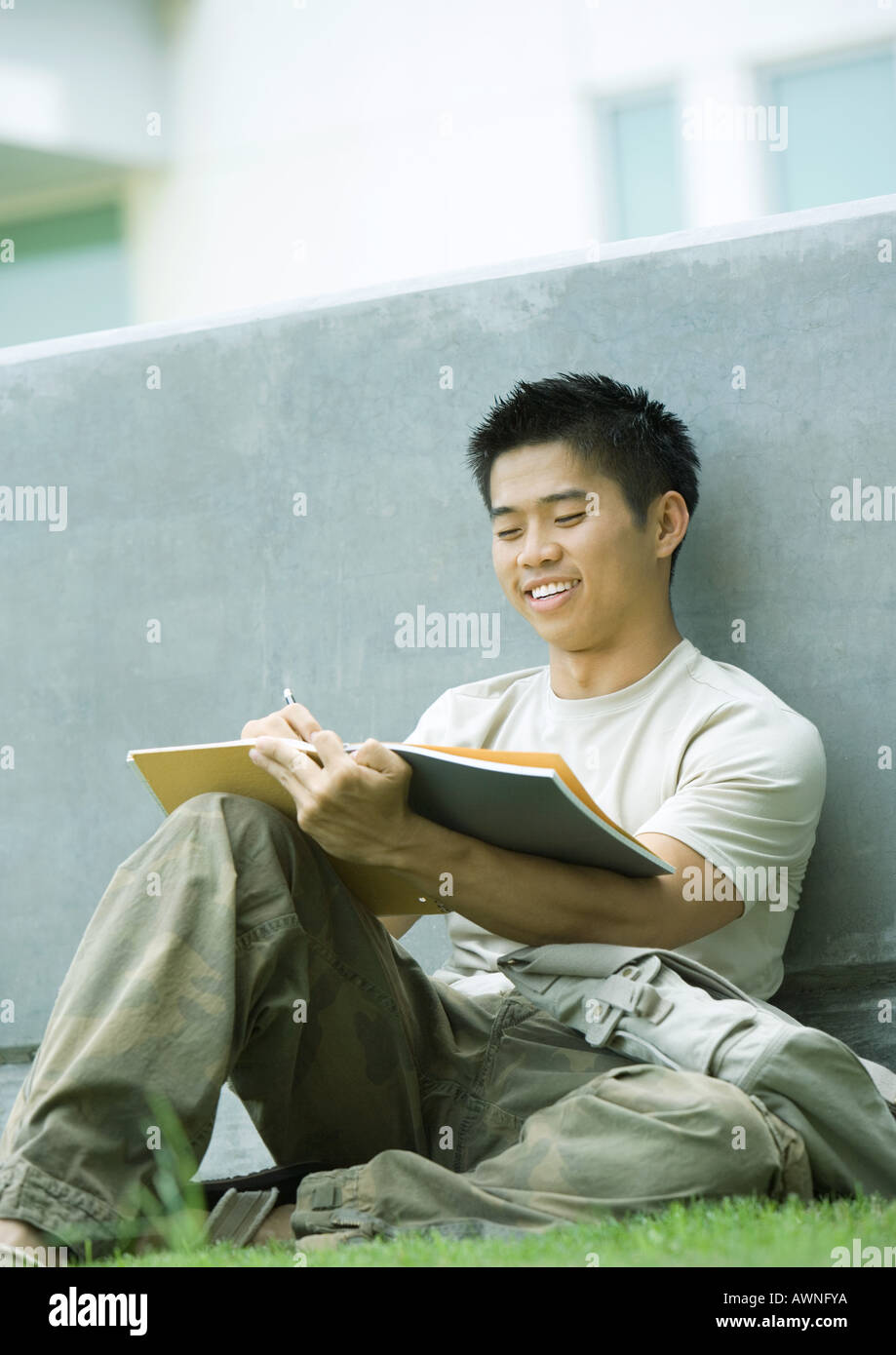 College student grin hi-res stock photography and images - Alamy