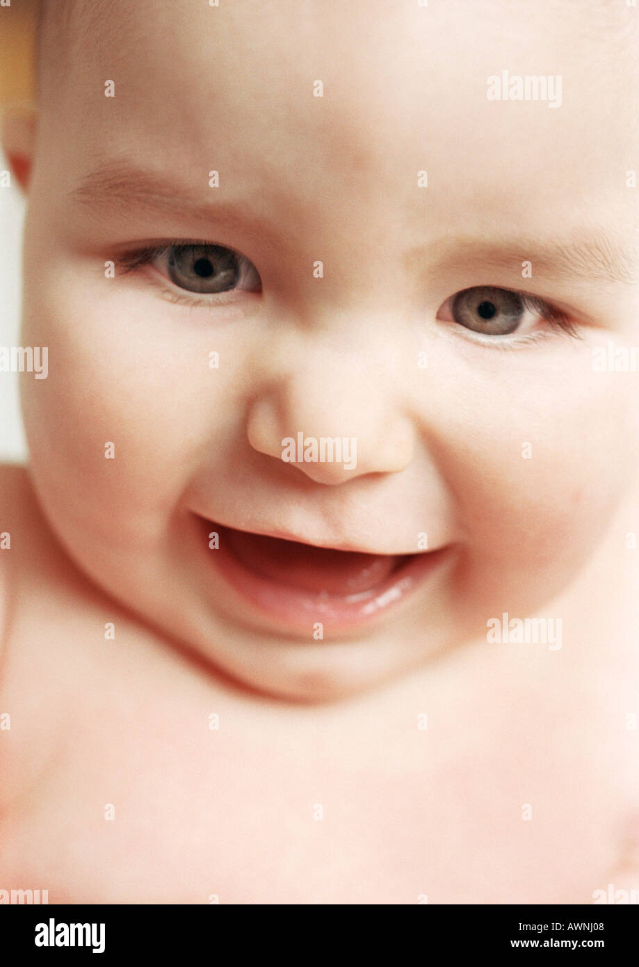 Baby with mouth open, close-up Stock Photo - Alamy