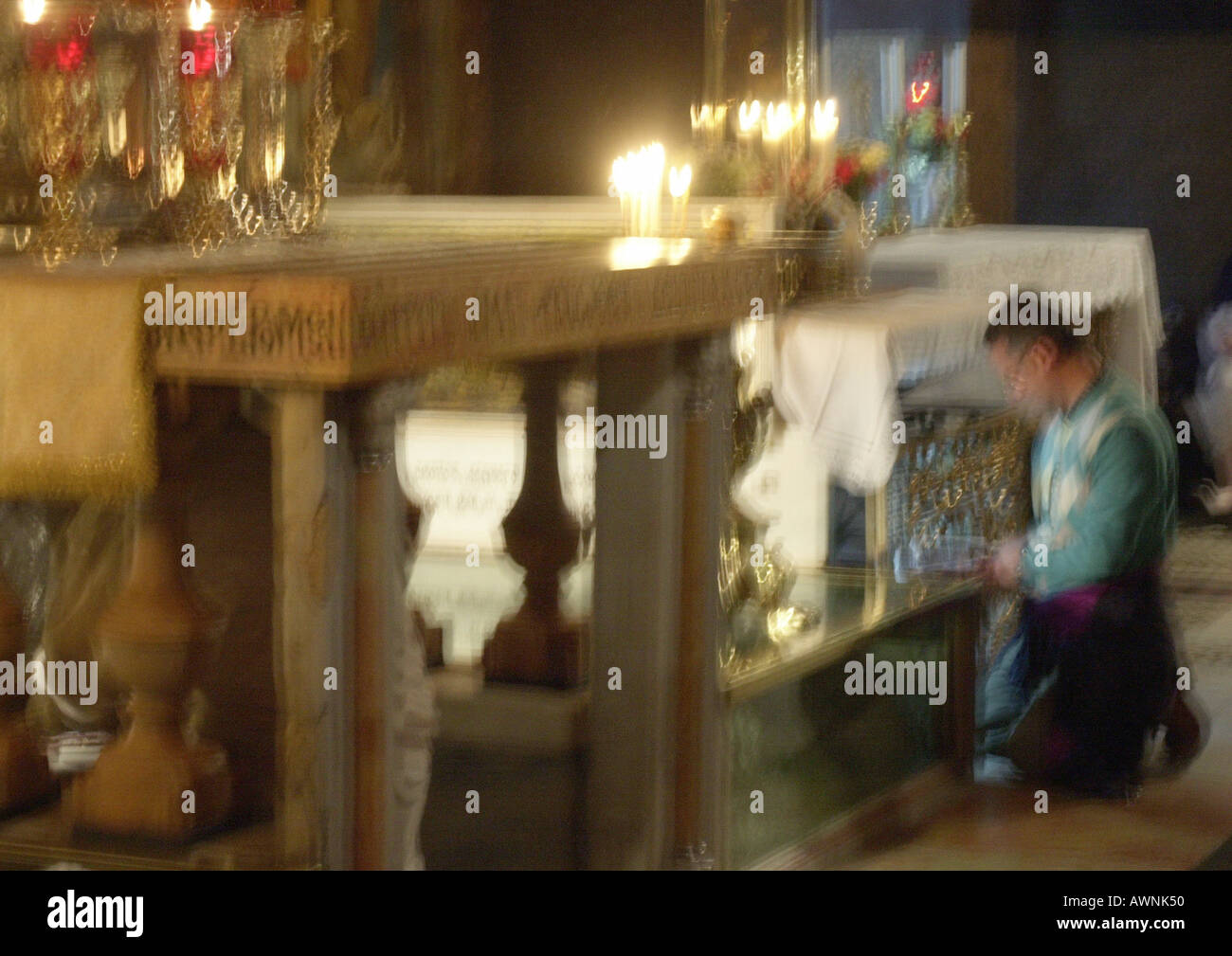 Kneeling at altar hi-res stock photography and images - Alamy