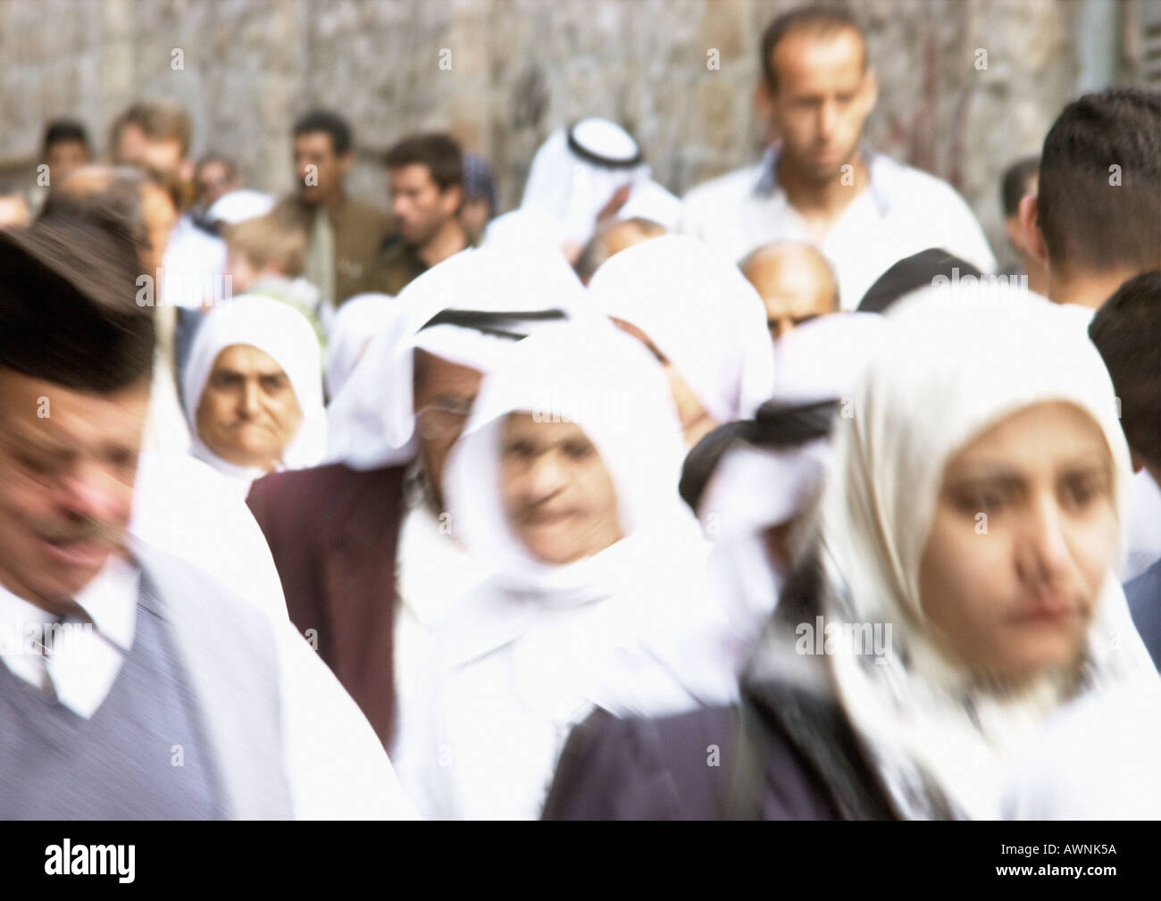 Muslim crowd blur hi-res stock photography and images - Alamy