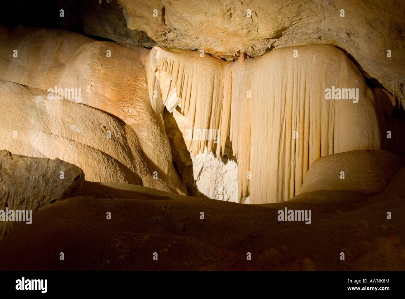Calcite crystal hi-res stock photography and images - Alamy