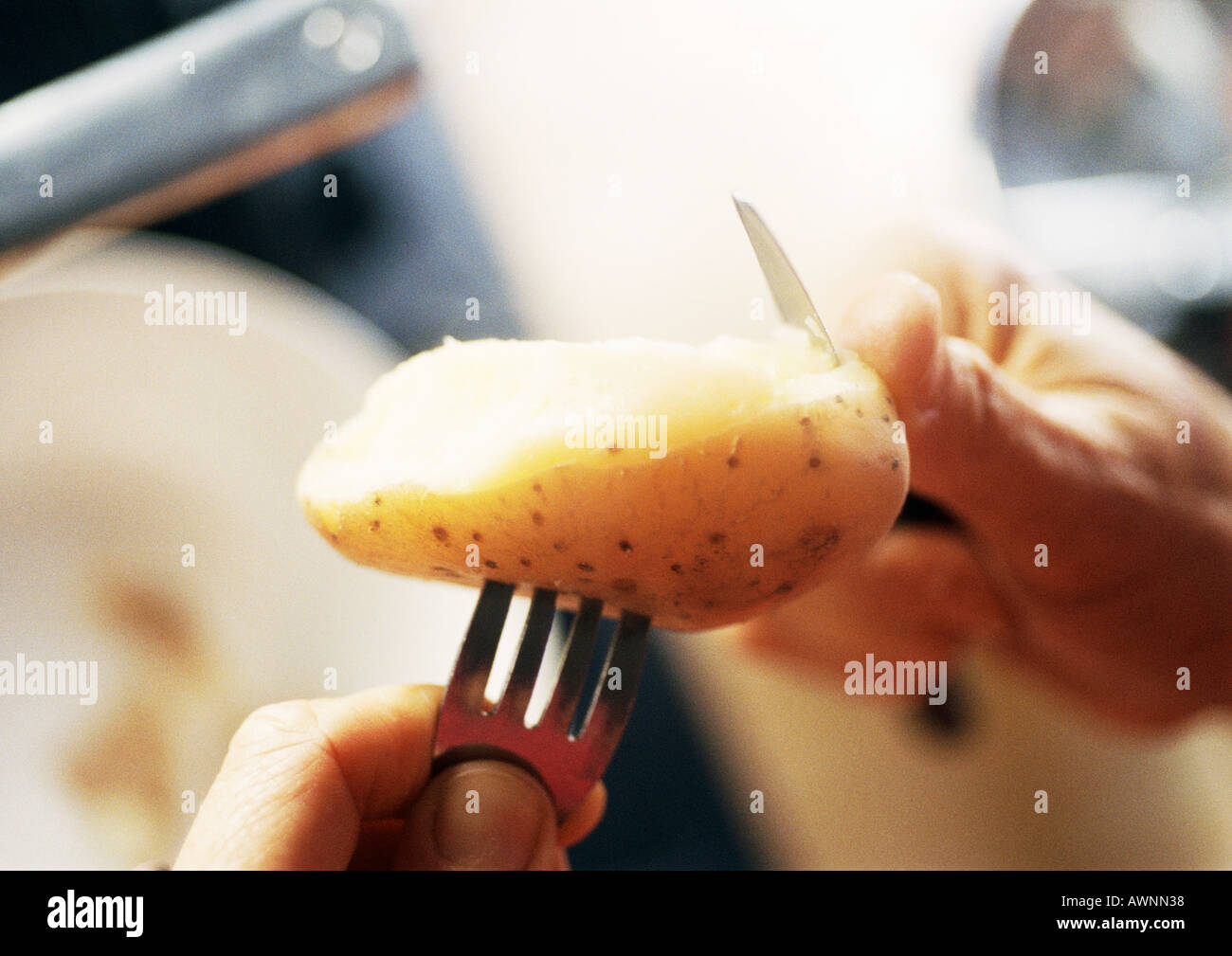 Peeling spud hi-res stock photography and images - Alamy
