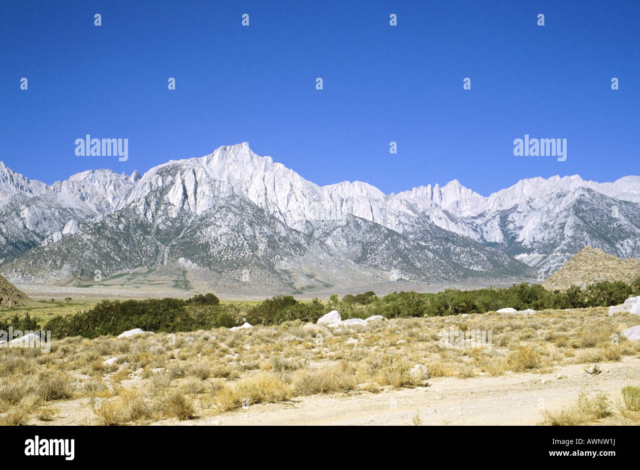 Eastern Sierra Nevada mountains Grey jagged mountain peaks cliffs over ...