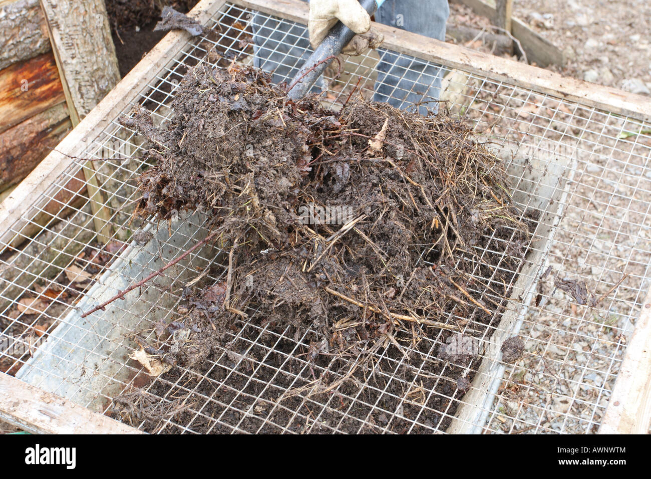 Compost sieve hi-res stock photography and images - Alamy