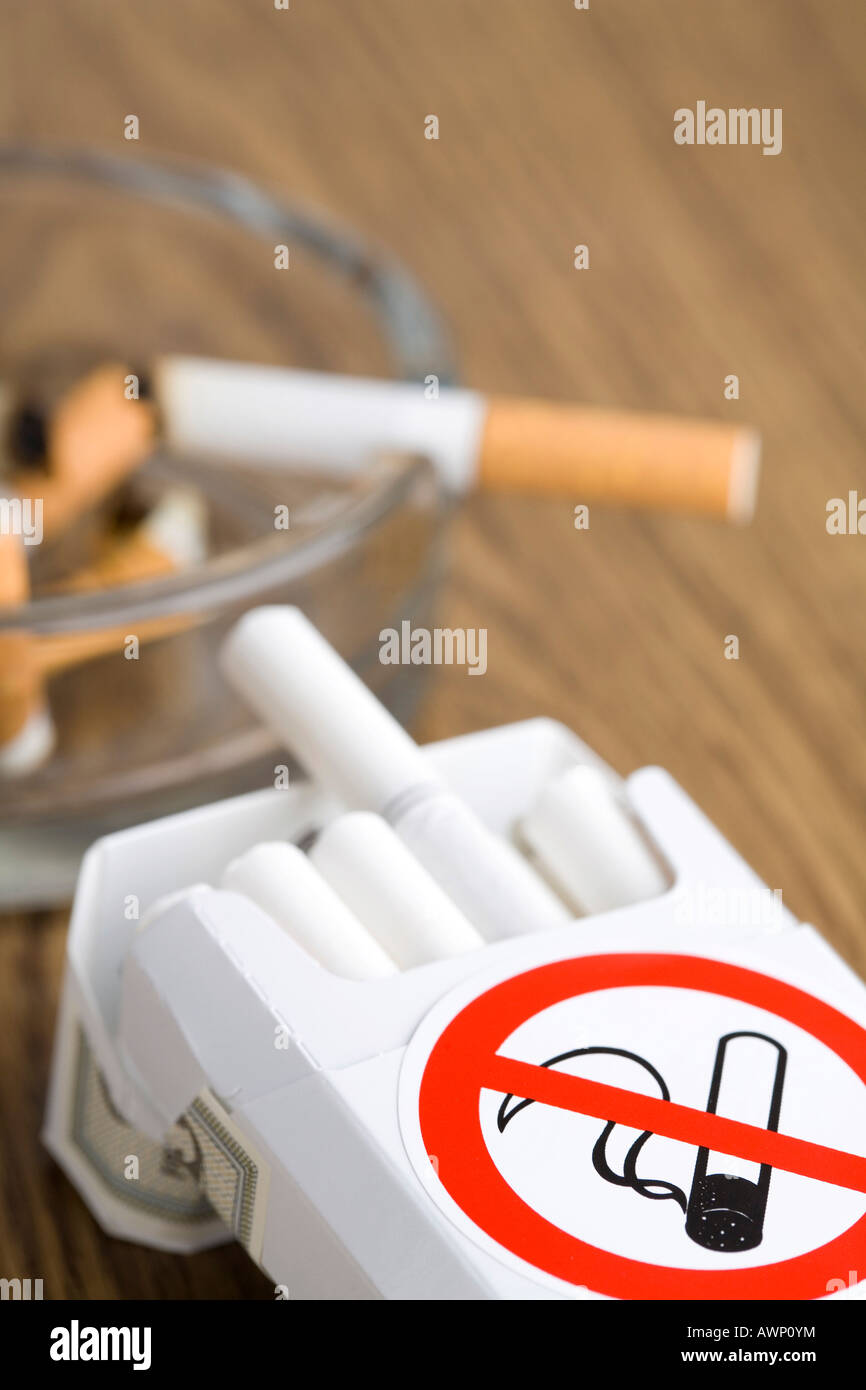 Smoking ban, cigarette Stock Photo - Alamy