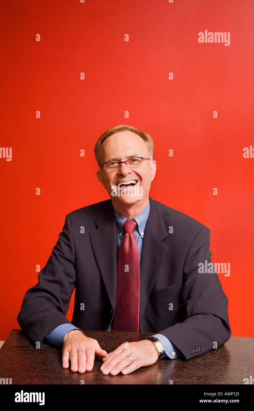 Man sitting conference table hi-res stock photography and images - Alamy