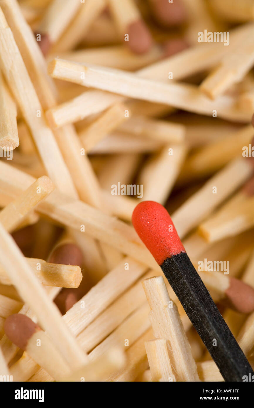 Red match hi-res stock photography and images - Alamy