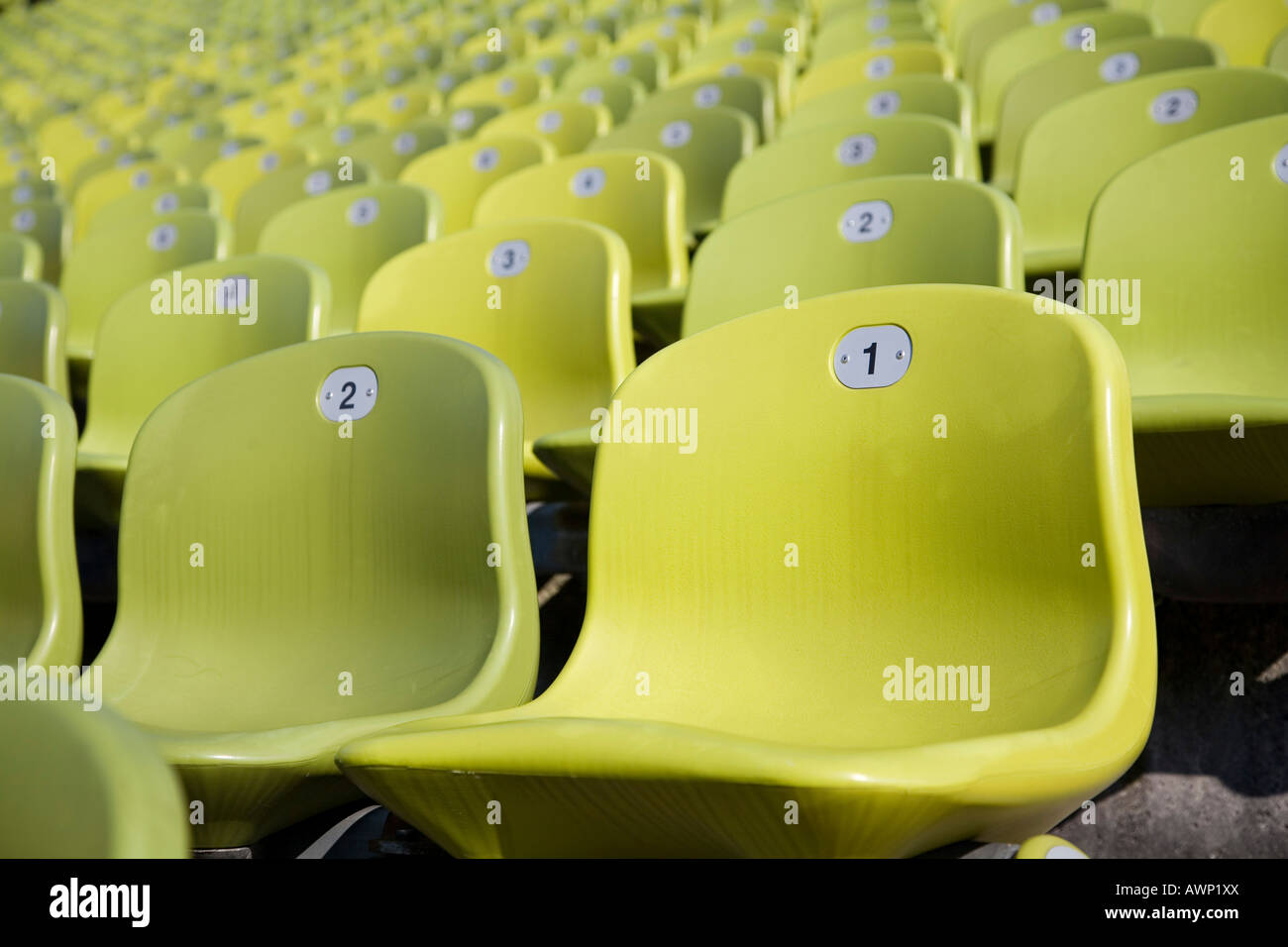 Stadium seat hi-res stock photography and images - Alamy