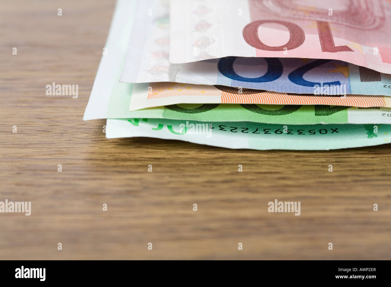 Raised tabletop hi-res stock photography and images - Alamy