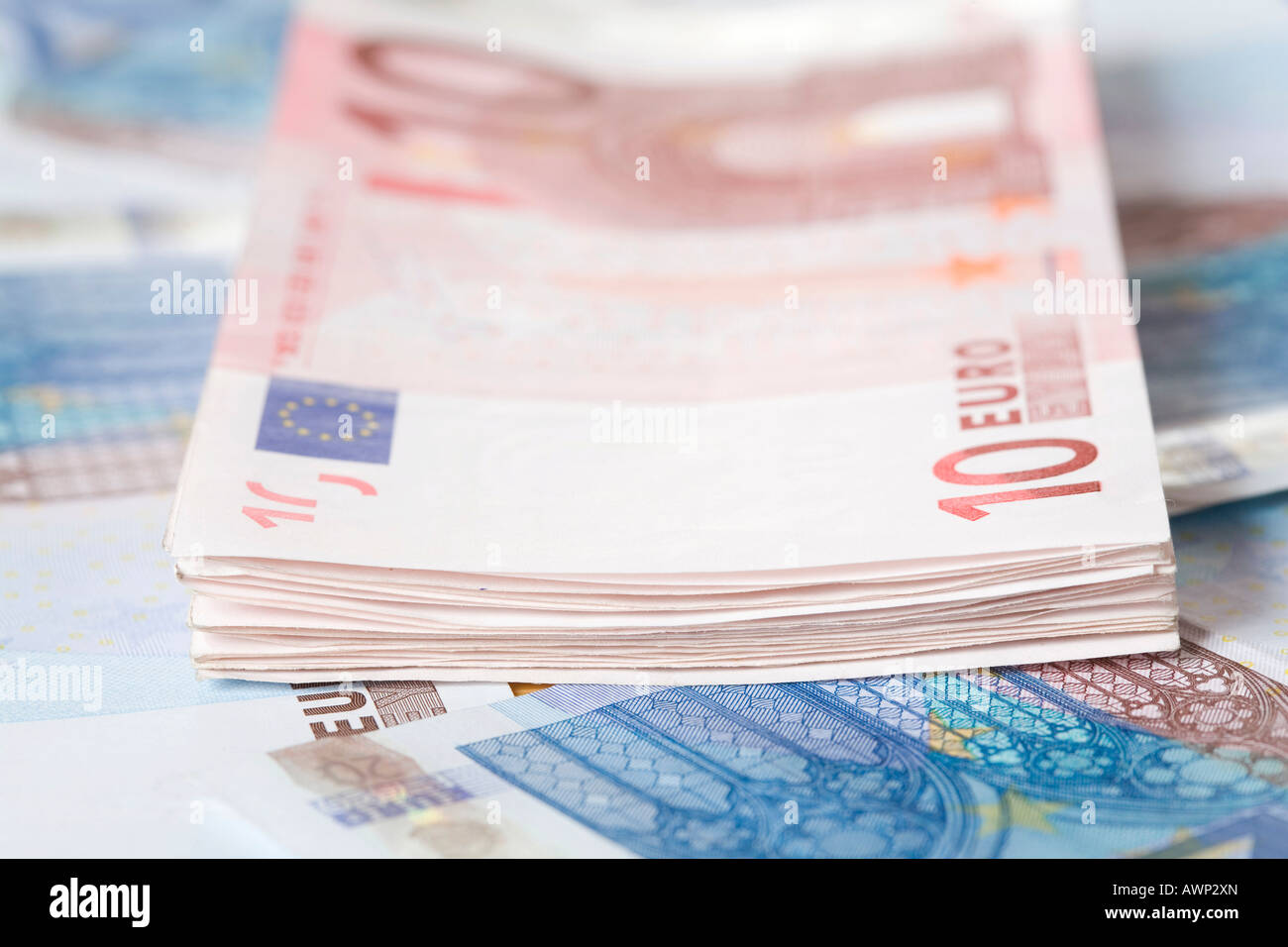 Stack of Euro bills Stock Photo - Alamy