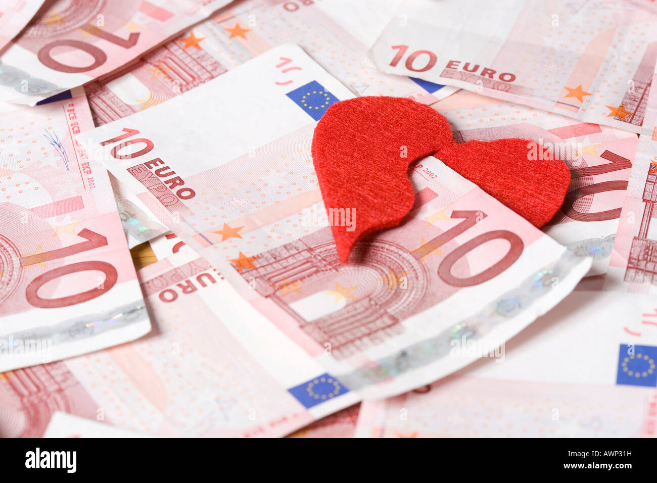 Geldschein euro kaputt hi-res stock photography and images - Alamy