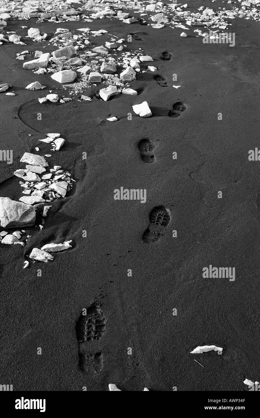 Black man footprints hi-res stock photography and images - Alamy