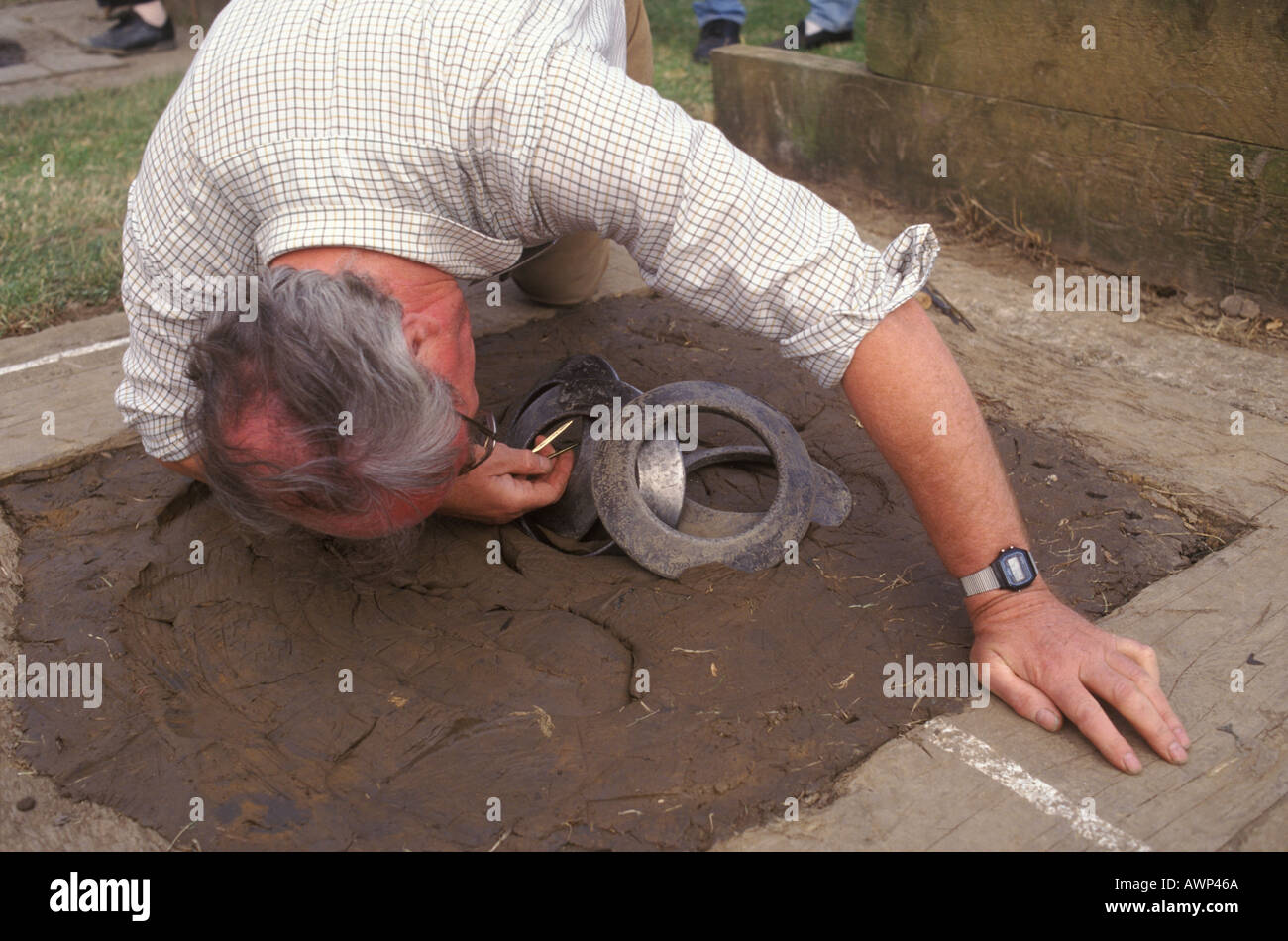 Pitching quoits pitching quoits hi-res stock photography and images - Alamy