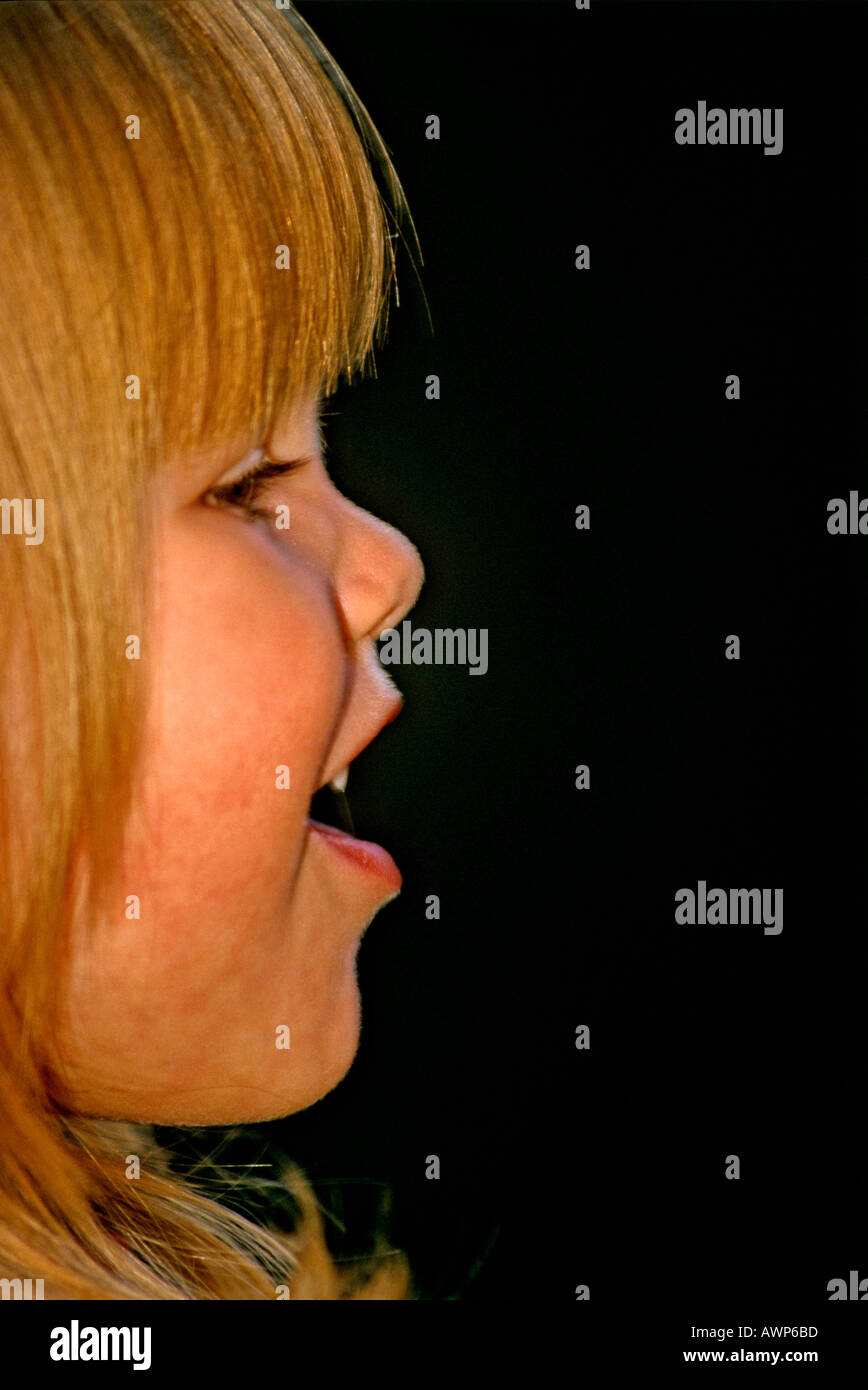 Girl singing close up face hi-res stock photography and images - Alamy