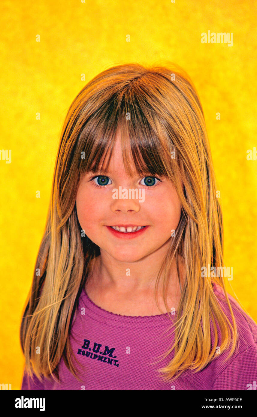 Kayla young hi-res stock photography and images - Alamy