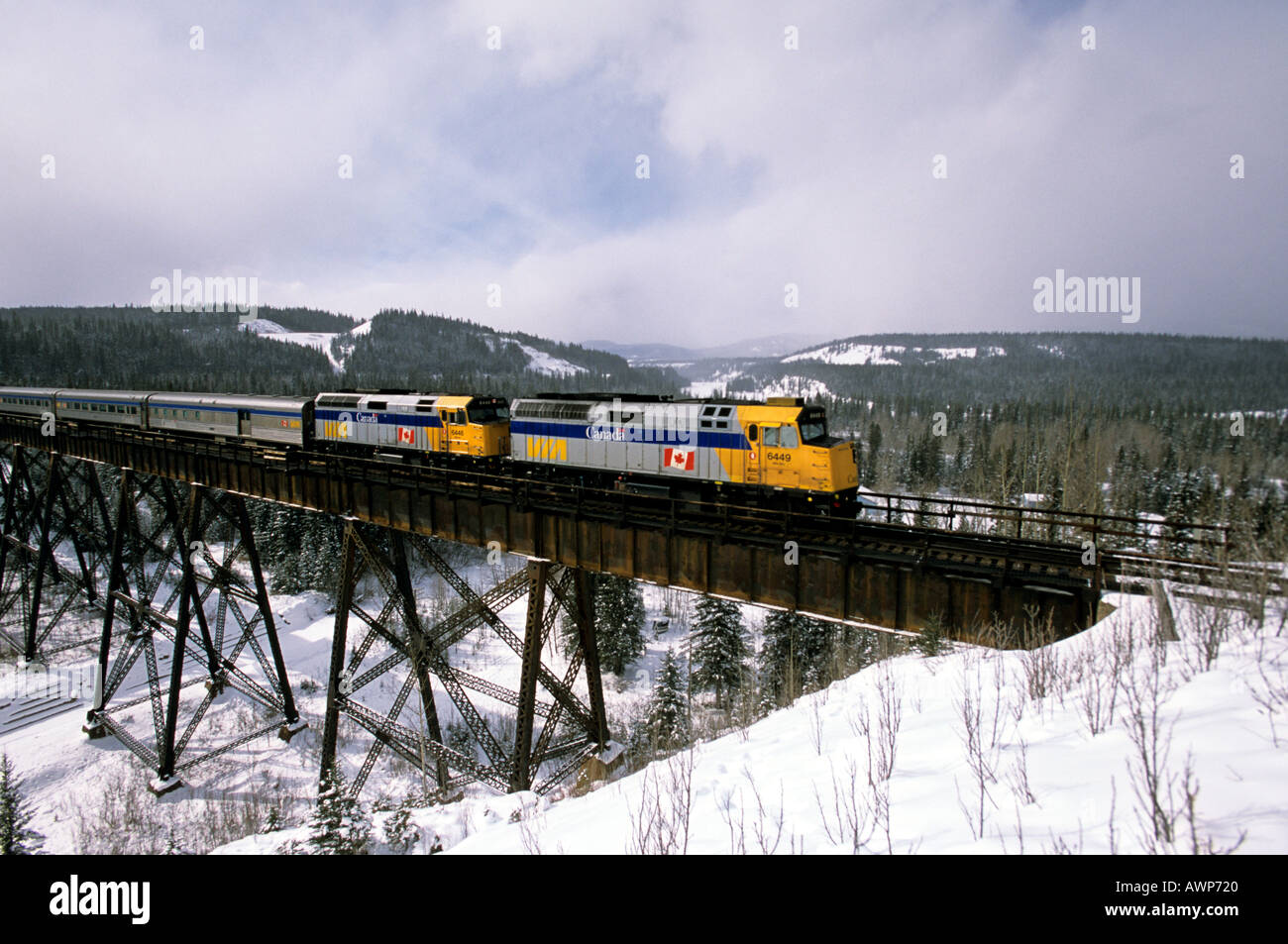 Train tressel hi-res stock photography and images - Alamy