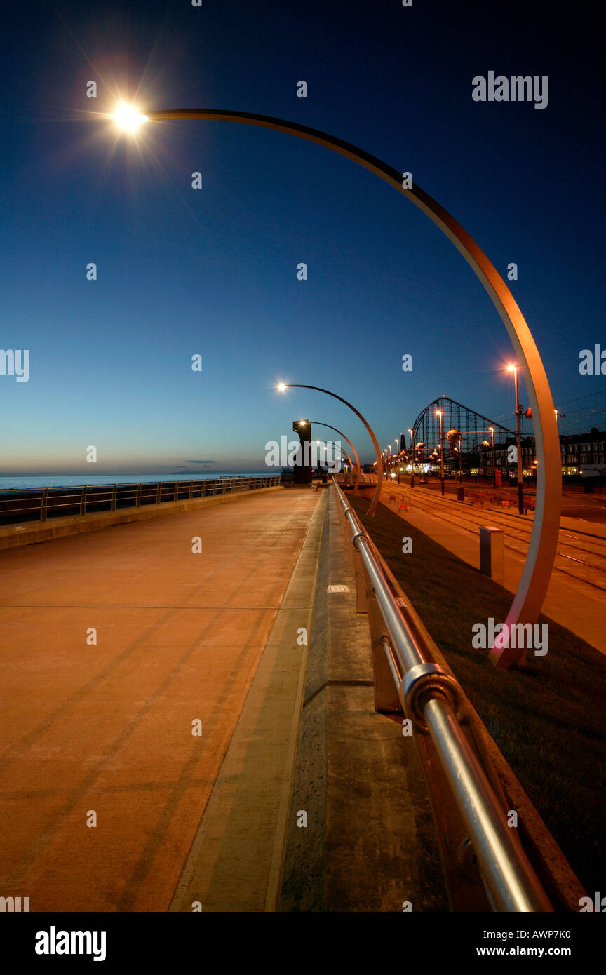 Blackpool promenade and lights hi-res stock photography and images - Alamy