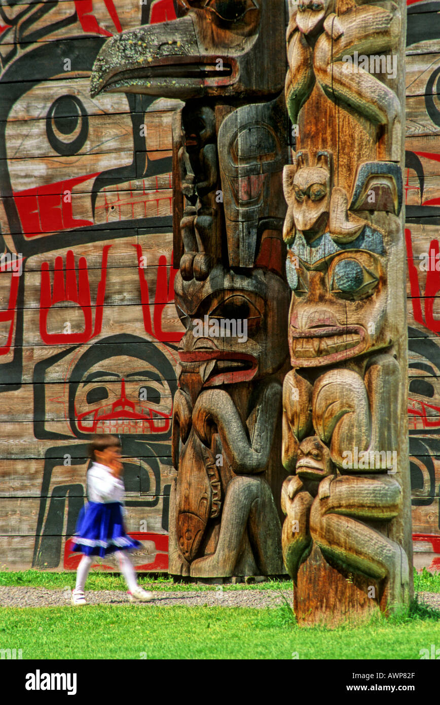 Spirit poles totem pole hi-res stock photography and images - Alamy