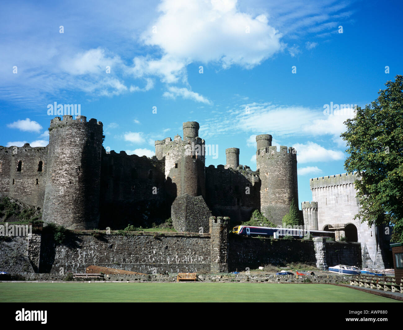 Conwy castle train hi-res stock photography and images - Alamy