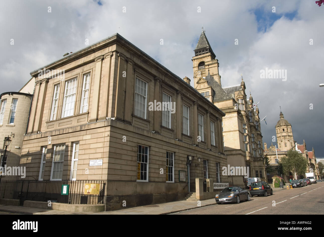 Wakefield city museum and civic quarter Stock Photo - Alamy
