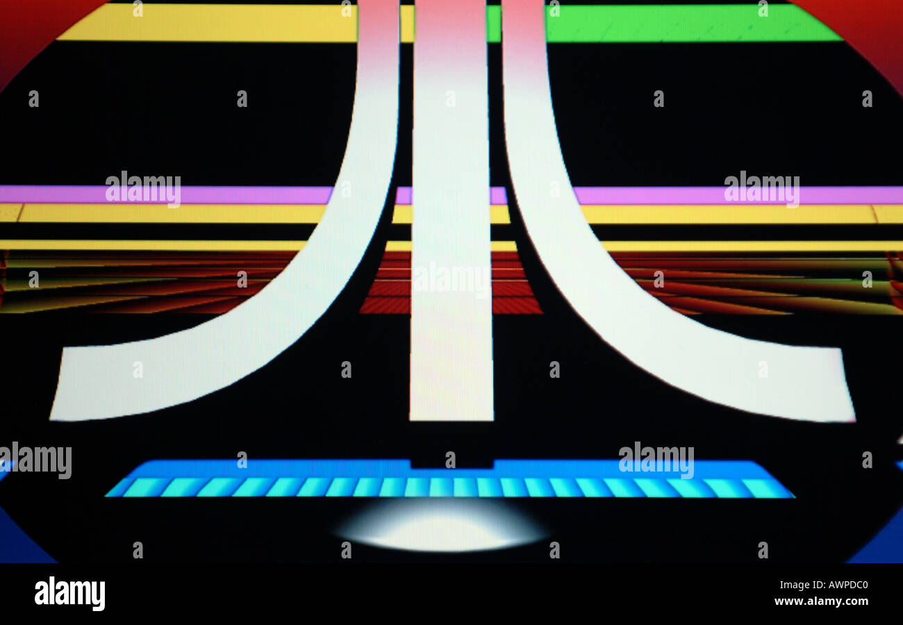 Atari game 1980s hi-res stock photography and images - Alamy