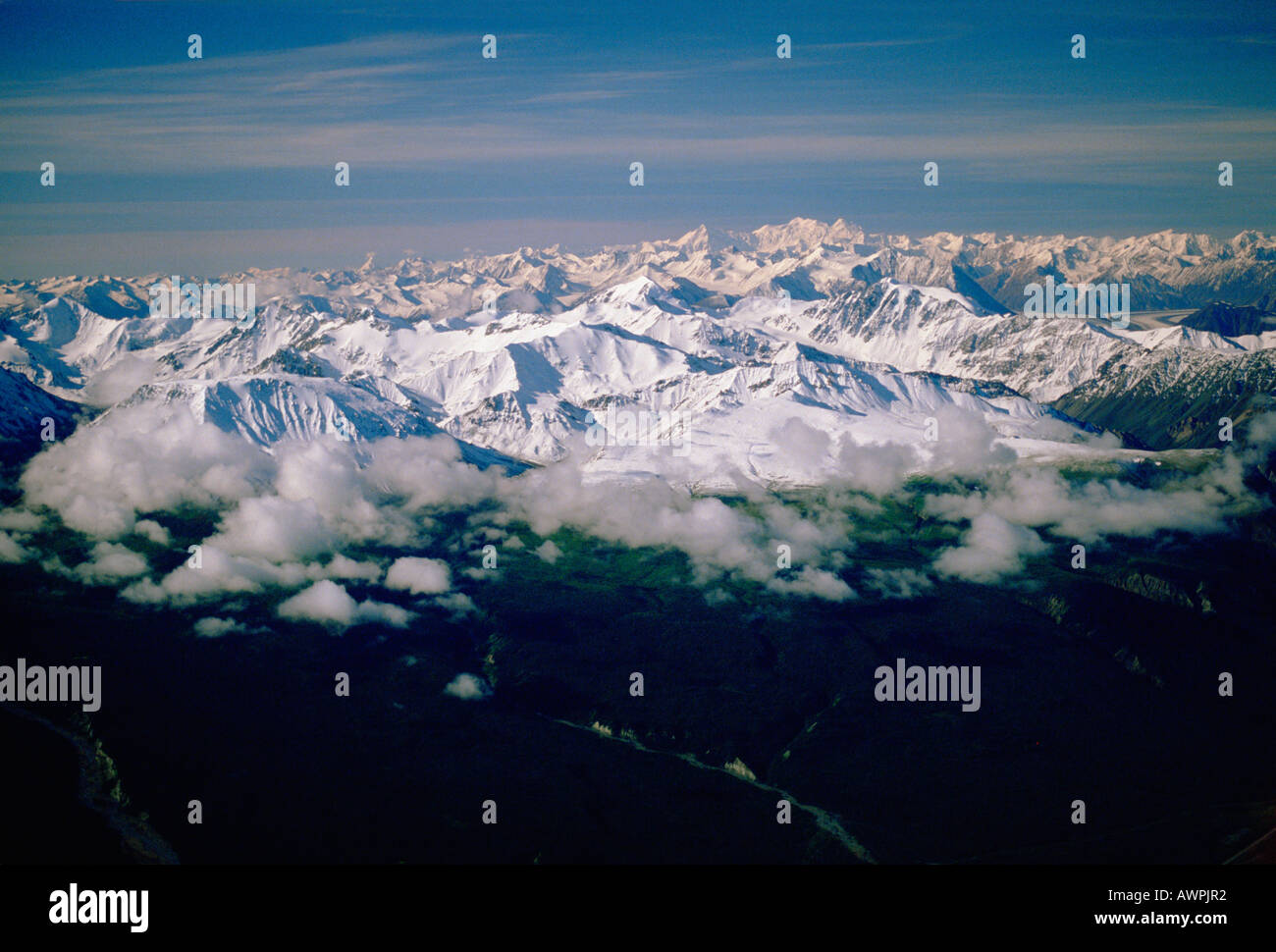 Kluane national park aerial view hi-res stock photography and images ...