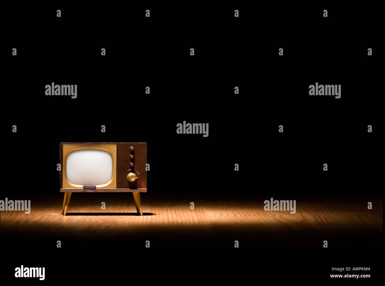 Old mini tv hi-res stock photography and images - Alamy