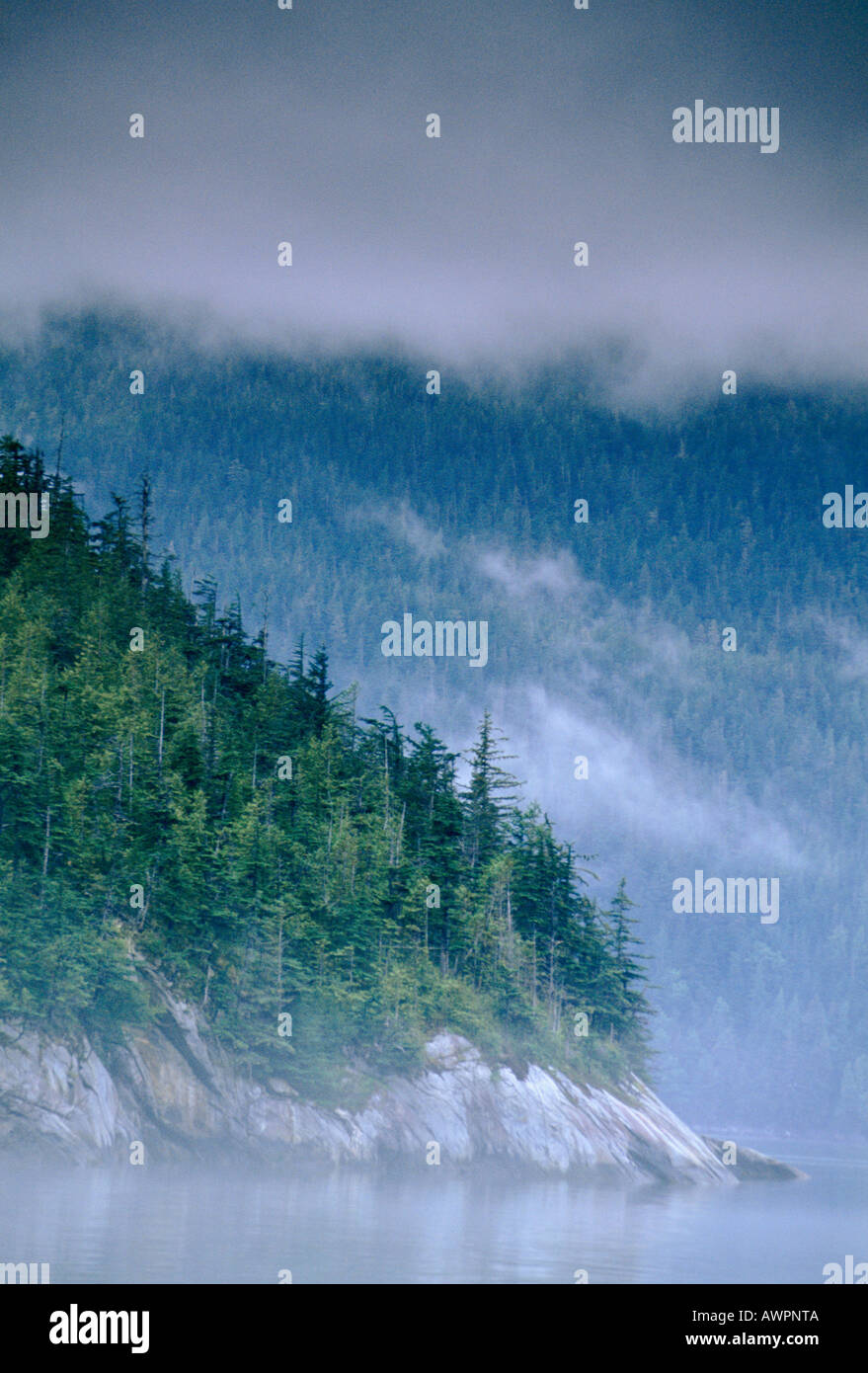Canada british columbia nass river hi-res stock photography and images ...