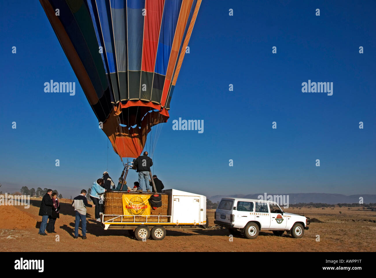 Hot air balloon rides south africa hi-res stock photography and images ...