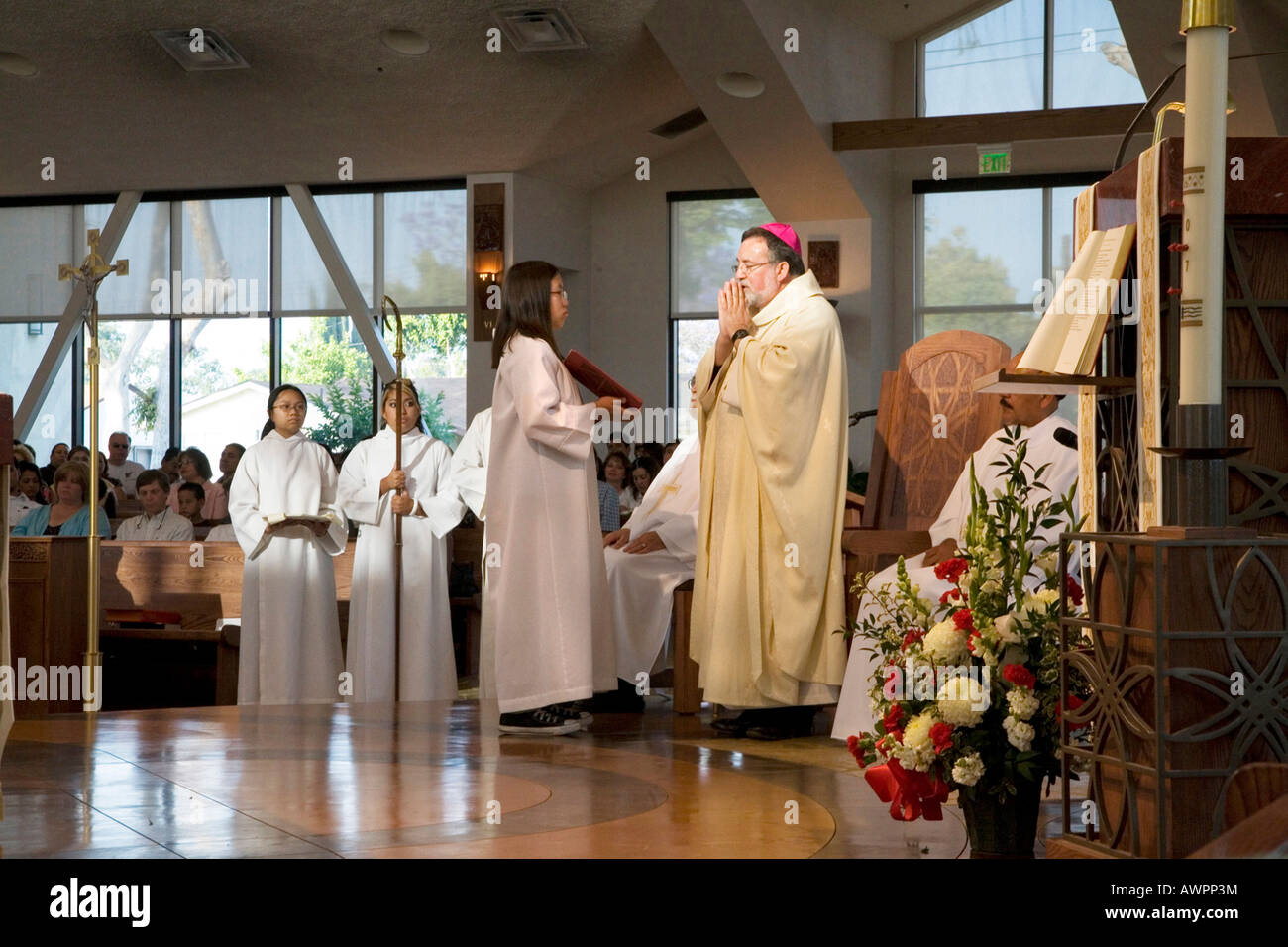 Bishop confirmation blessing hi-res stock photography and images - Alamy