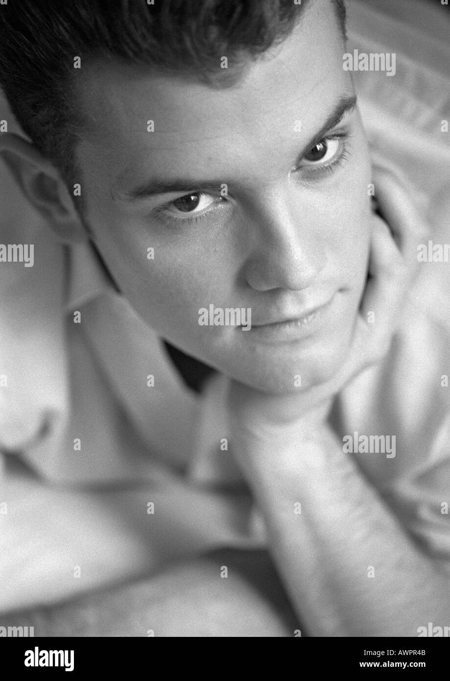 Leaning on an elbow Black and White Stock Photos & Images - Alamy