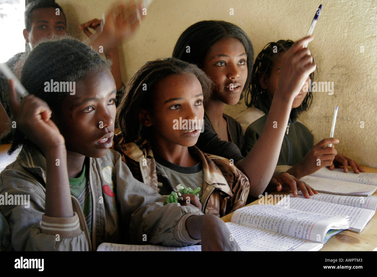 Ethiopia schools education children hi-res stock photography and images ...