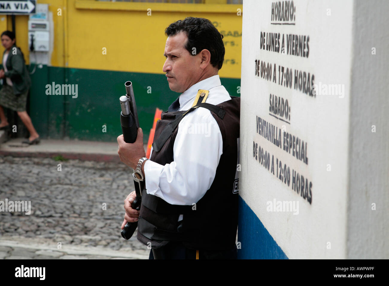 Man guarding hi-res stock photography and images - Alamy