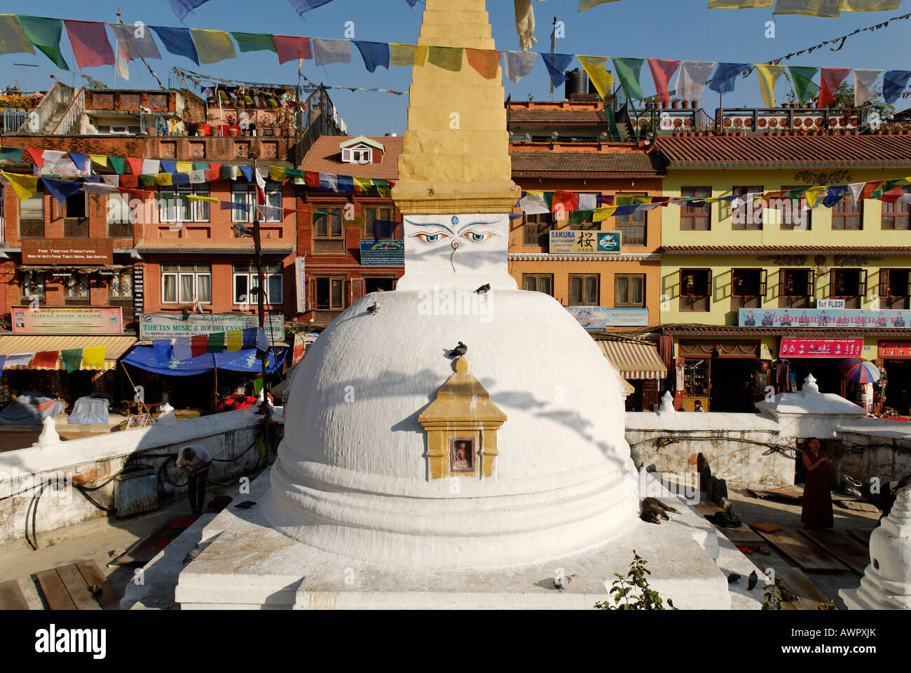 Buddhistische stupa in nepal hi-res stock photography and images - Alamy