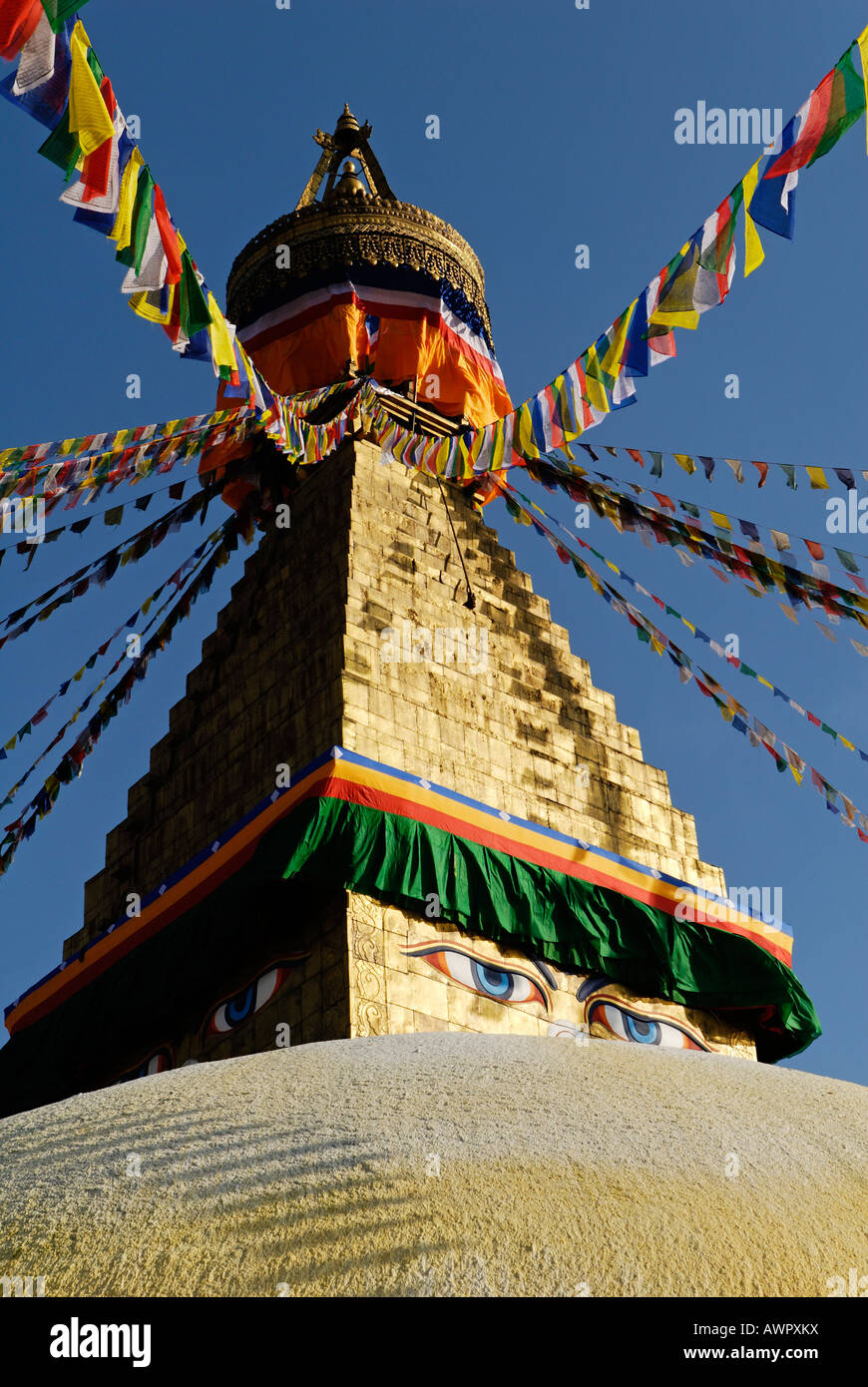 Buddhistische stupa in nepal hi-res stock photography and images - Alamy