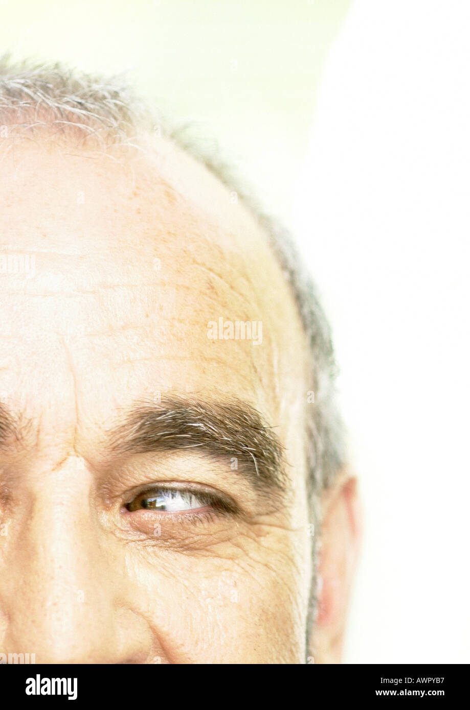 Glance glancing looking to the side sideways hi-res stock photography ...