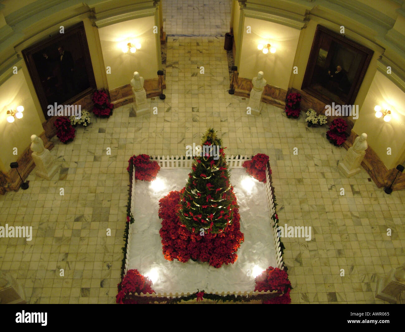 Georgia State Capitol Inside High Resolution Stock Photography and ...