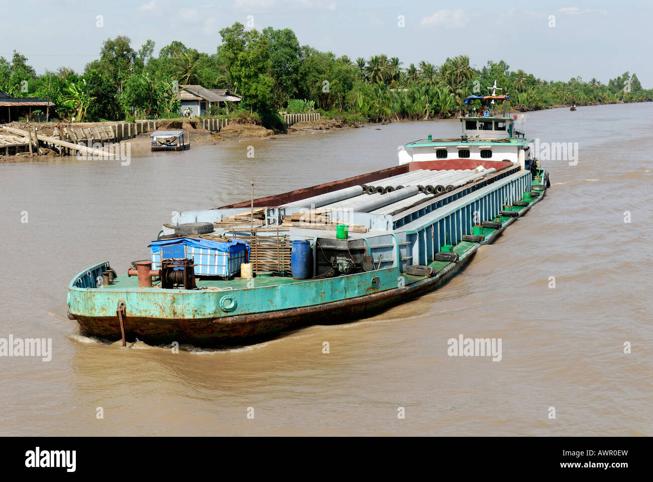Mekong river vietnam boats hi-res stock photography and images - Alamy