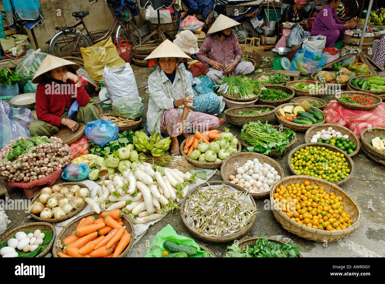 Farmers market in Hoi An, Vietnam Stock Photo: 16636682 - Alamy