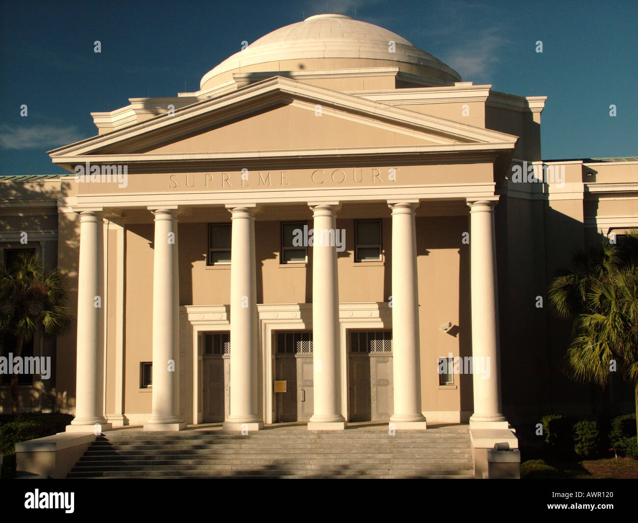 Florida state court house hi-res stock photography and images - Alamy