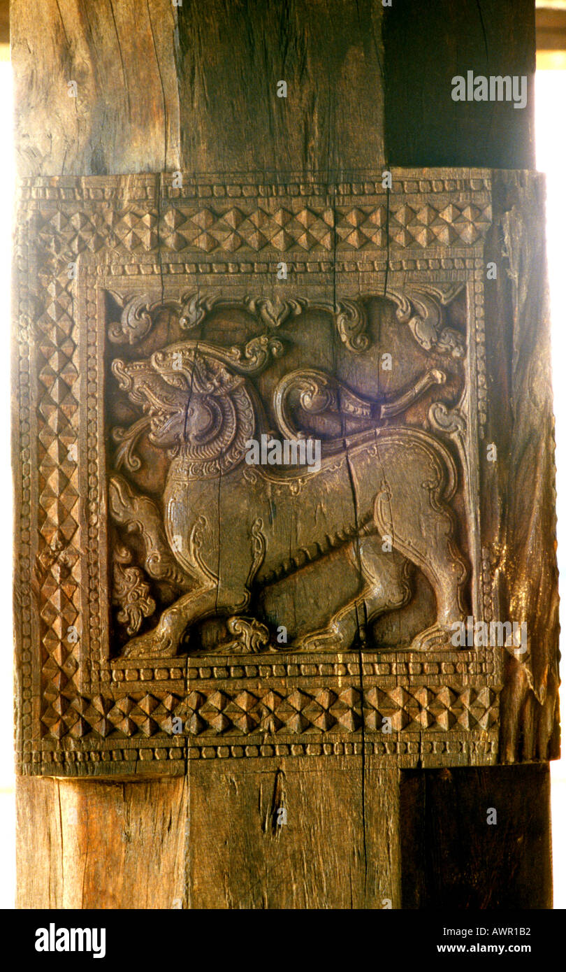 oxen Sri lanka wood carving on supporting temple posts Embekke Devale ...