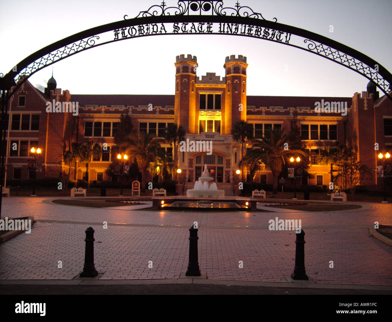 Fsu campus building hi-res stock photography and images - Alamy
