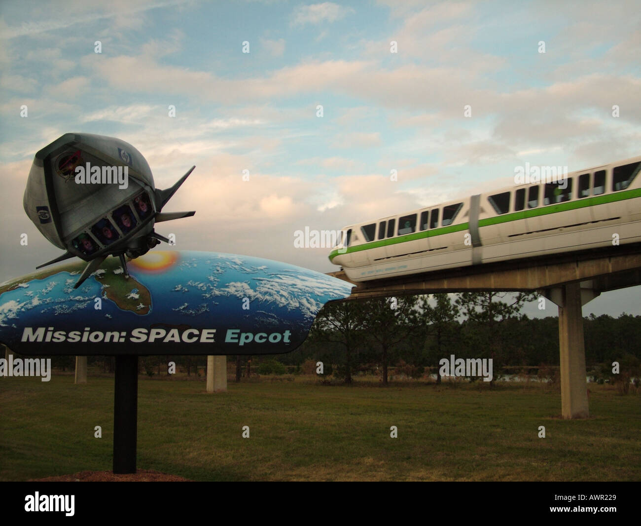 Mission space epcot florida hi-res stock photography and images - Alamy