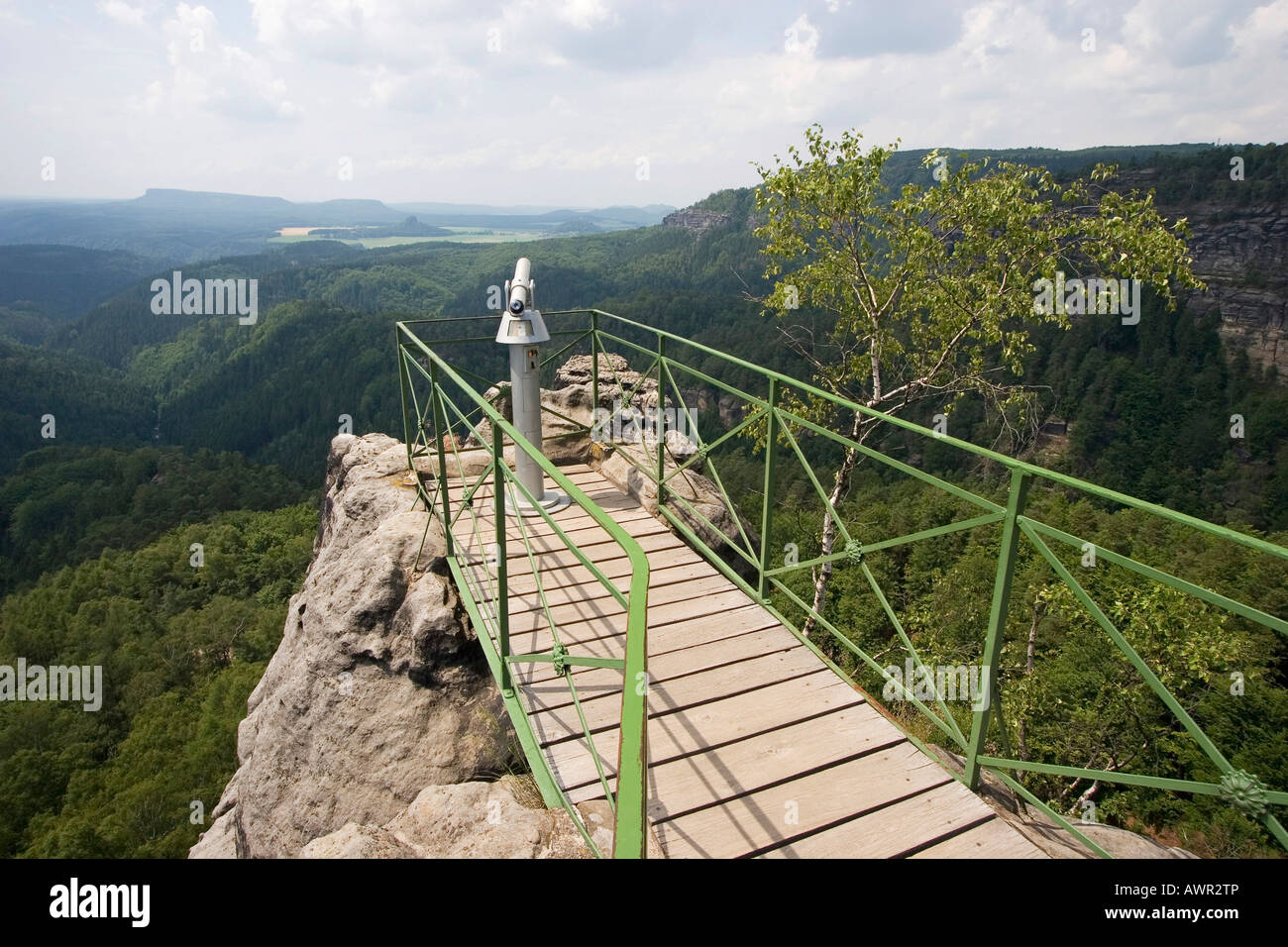 Wide rock platforms hi-res stock photography and images - Alamy